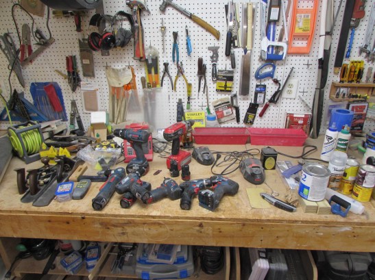 Screw gun storage/charging station | Midnight Woodworking