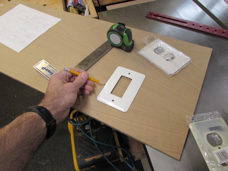 Screw gun storage/charging station | Midnight Woodworking