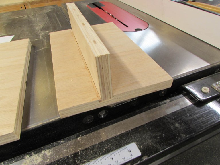 Screw gun storage/charging station | Midnight Woodworking