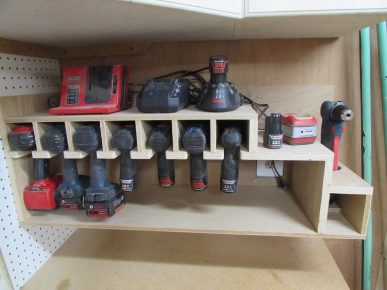 Screw gun storage/charging station | Midnight Woodworking